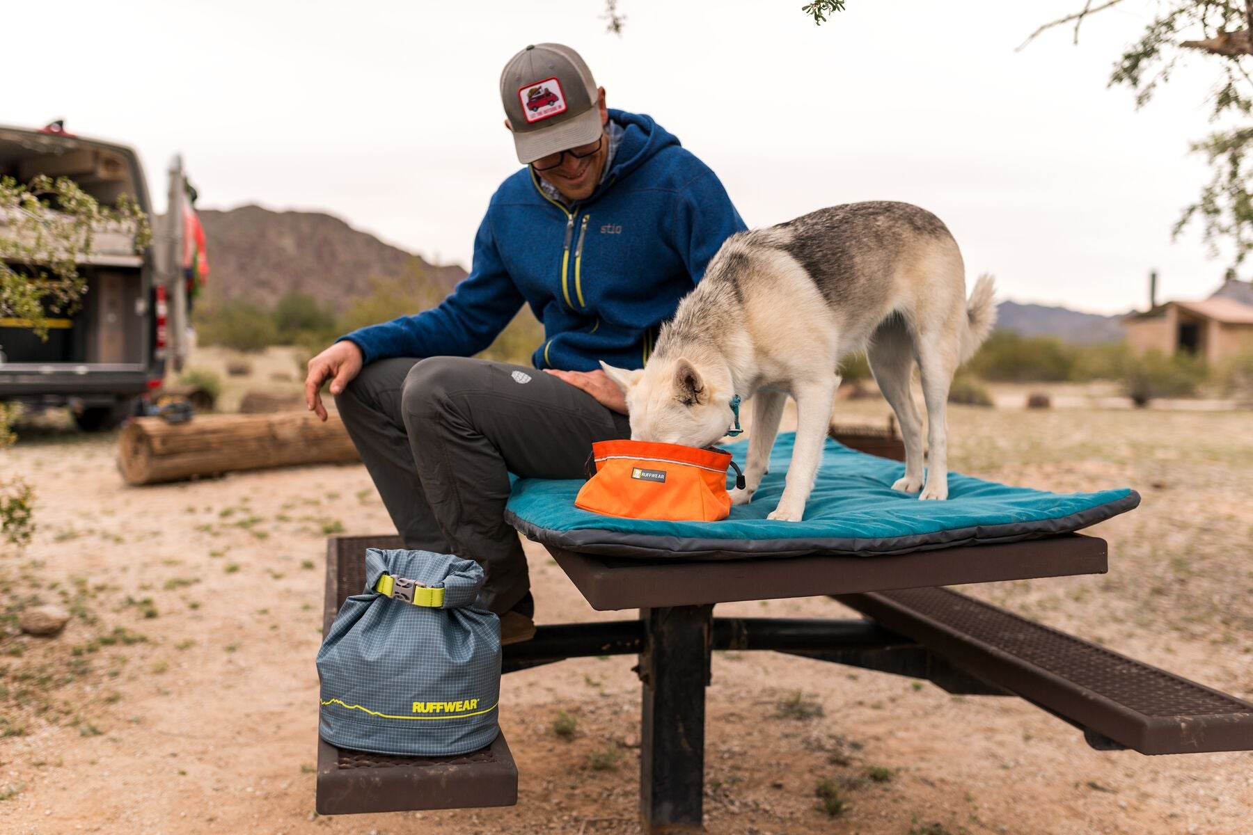 Ruffwear Kibble Kaddie | Canada |Dog Food Carrier - See SAWYER Run